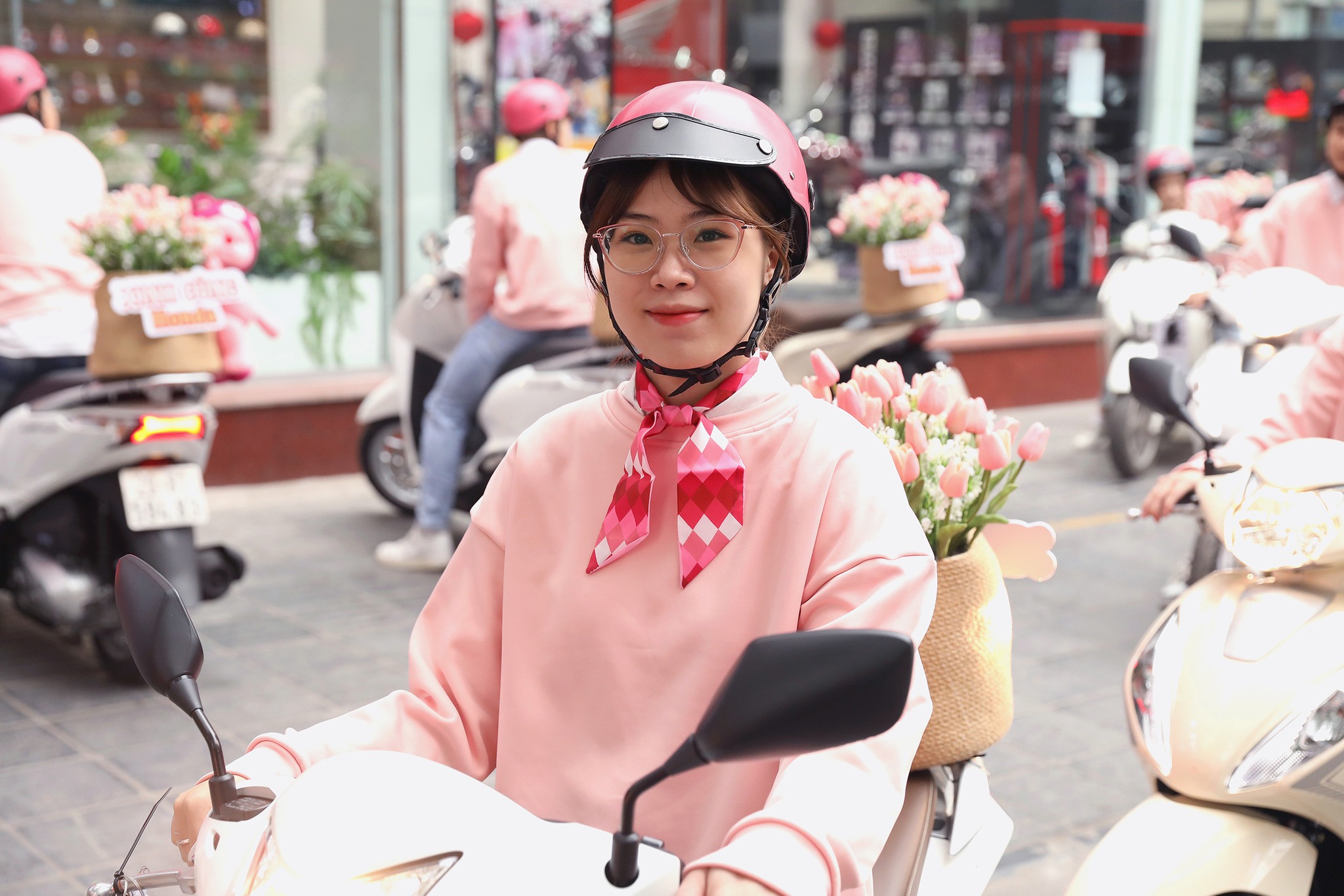 Giá xe Vision 2024 - Tháng 3/2024 - Mua xe trả góp